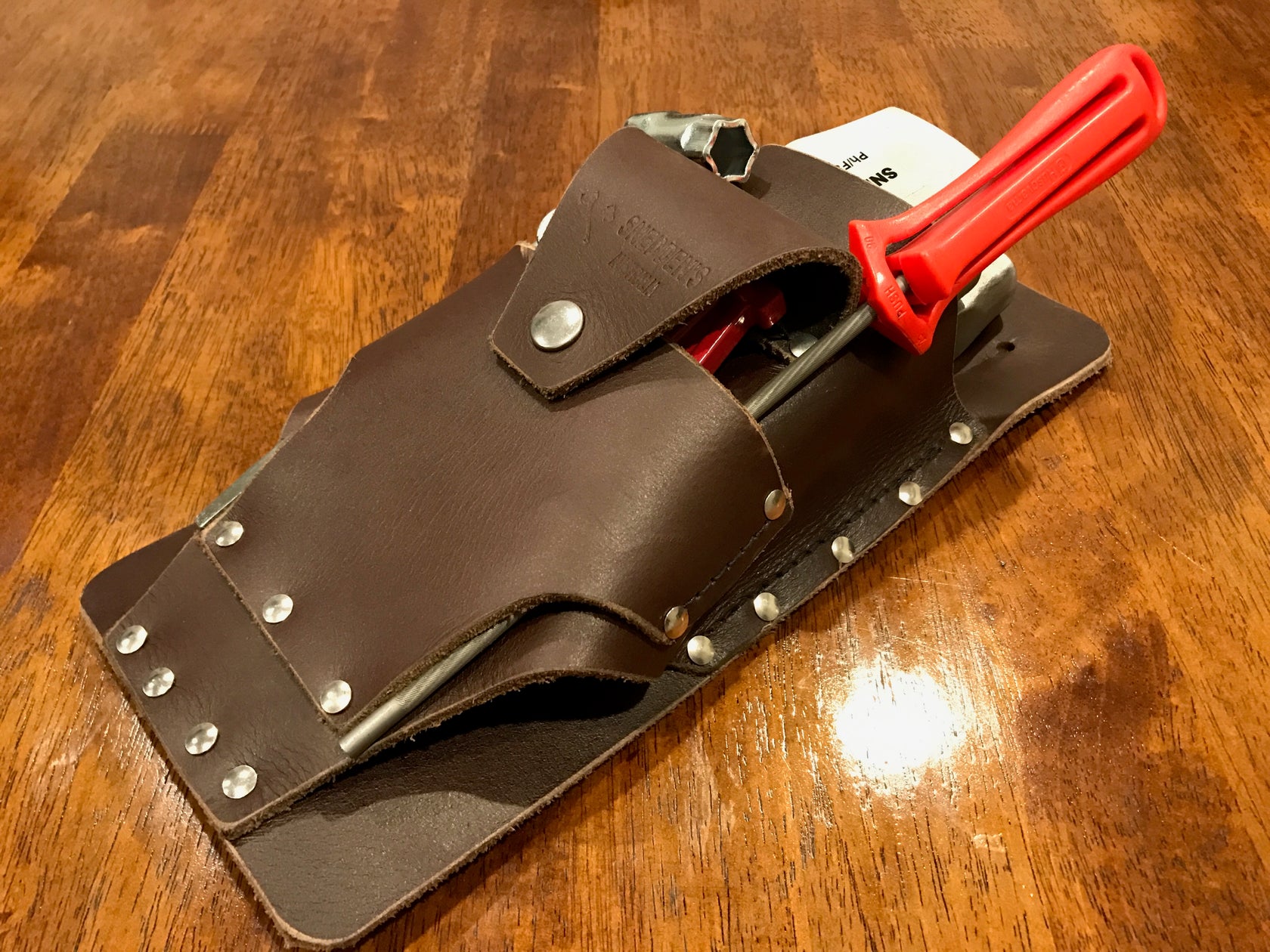 Wedge pouch - Brown- holds 3 alloy wedges , stump vice , spanner and f ...